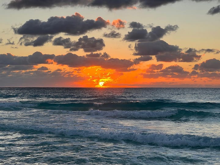 Spacious Oceanside Condo W/ Ev Charge - Solana Beach, CA