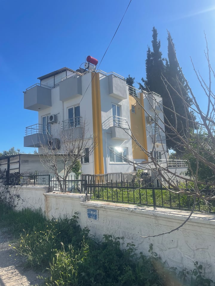 Sağtur Plajına 800 Mt ,4+1 Villa - Didim