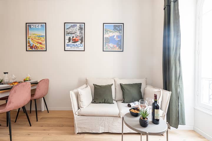 2 Bedrooms Apartment - Comfy & Well Renovated - Plage Mala