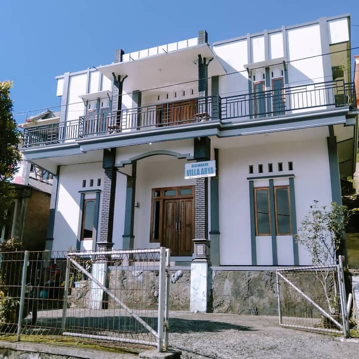 Villa Arya Pacet Mojokerto (A) - Pacet