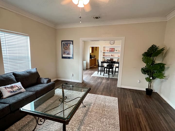 Fiesta Duplex In Beacon Hill - 샌안토니오