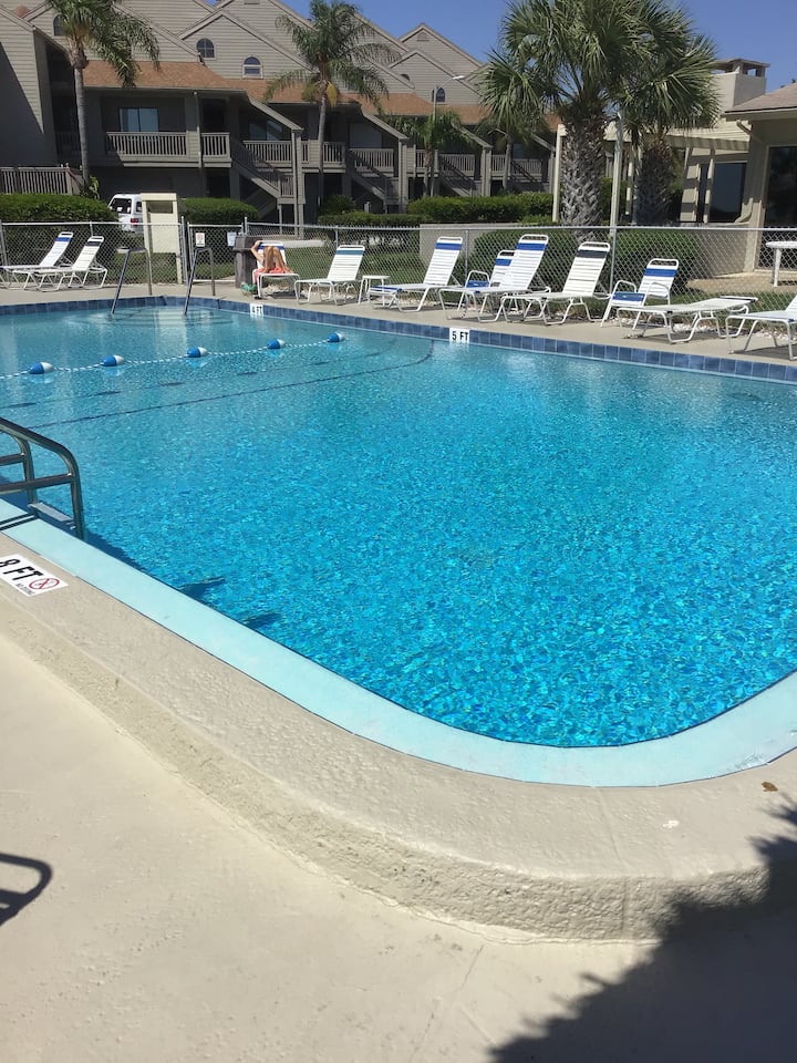 Gulf Of Mexico Waterfront Condo - Tarpon Springs, FL