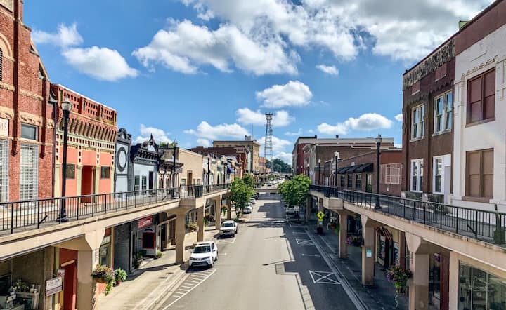 Charming Mcfarland 3 - Morristown, TN