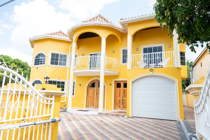 Yellow Summer - Jamaica