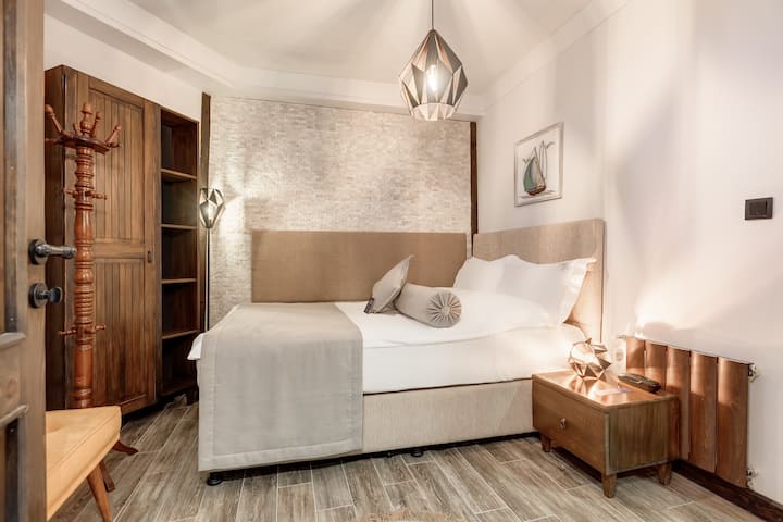 Economy Double Room - Lower Floor | Parna Cunda - Cunda Adası