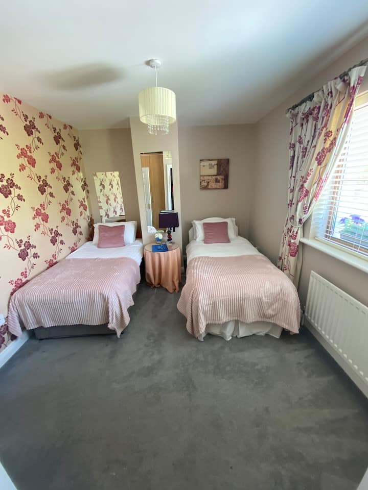 Twin Room En Suite -700m To Kinsale & Free Parking - Kinsale