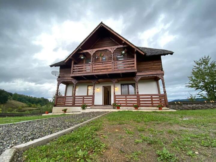 Casa Din Deal, Văleni Maramureș - Petrova