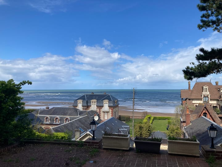 Appartement Avec Vue Sur La Mer - Cabourg