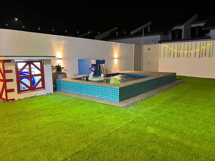 Mika 136 Homestay With Private Pool Jacuzzi - 포트딕슨