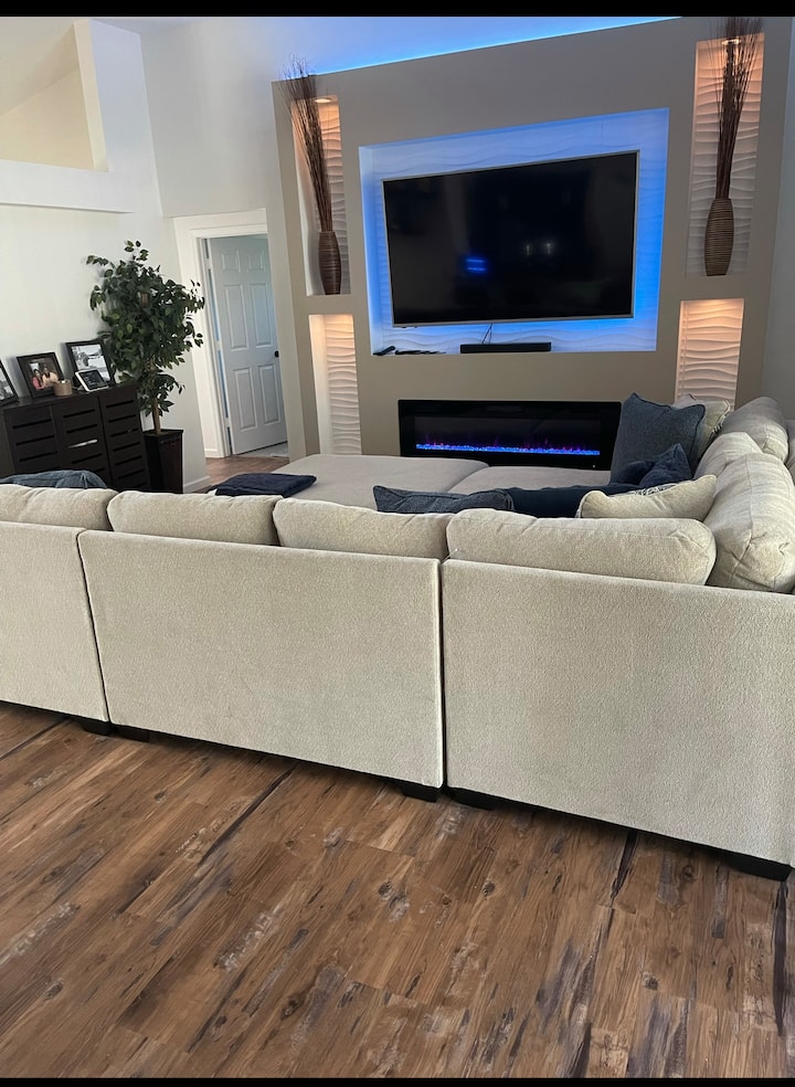 Modern 2bd Rms With Pool & Grill - Vero Beach, FL