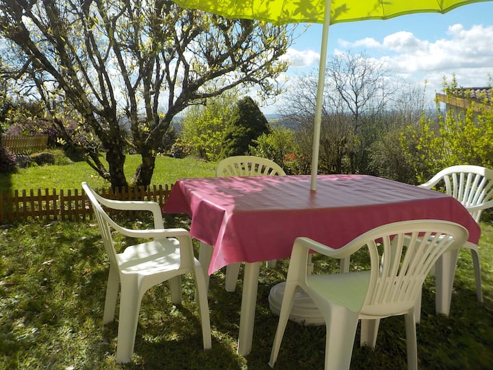 Chambre Familiale Dans Un Cadre Verdoyant - Pouzauges