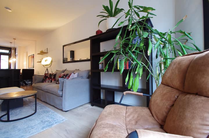 Comfort & Cultural Charm: 2-bed Oasis (Westerpark) - Ámsterdam