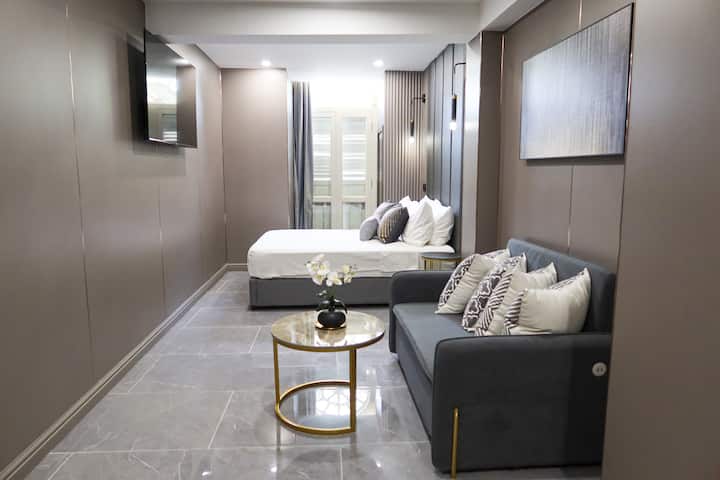 New Deluxe Studio Apt /Wfi @ Orchard/somerset Area - Singapore