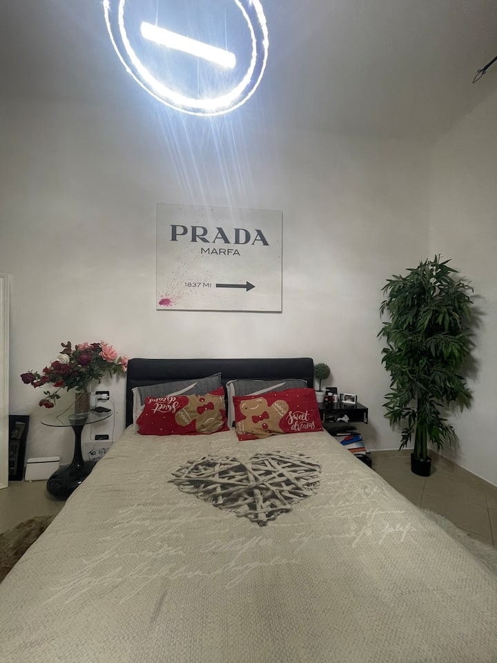 Entire Accommodation - Ferrare