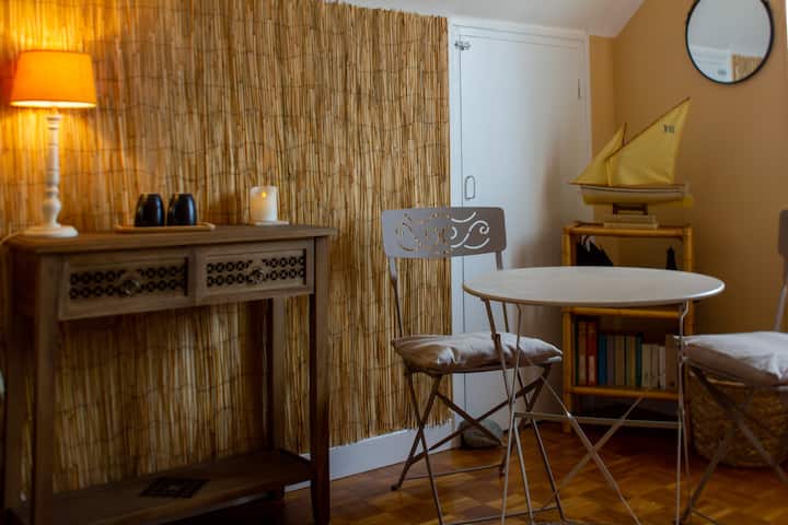 Chambre "Cosy 2" Dans Maison De Quartier - Plougrescant