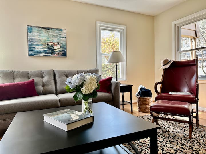 Spacious Suite On Main Street - Blowing Rock, NC