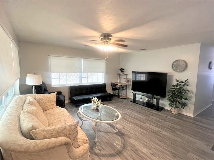 Clearwater Vacation Home - Palm Harbor, FL