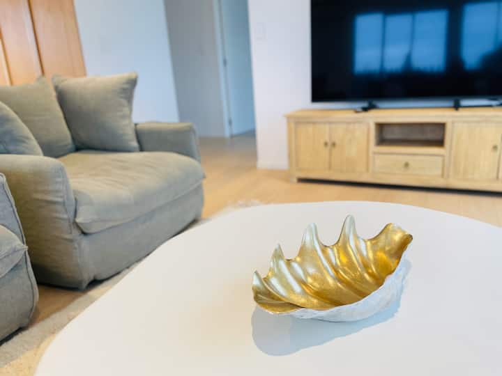 Deluxe Downtown: Sleeps 8+/250m-beach/600m-town - Mount Maunganui