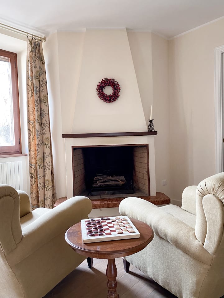 Courtyard Home In Historic Todi - Todi