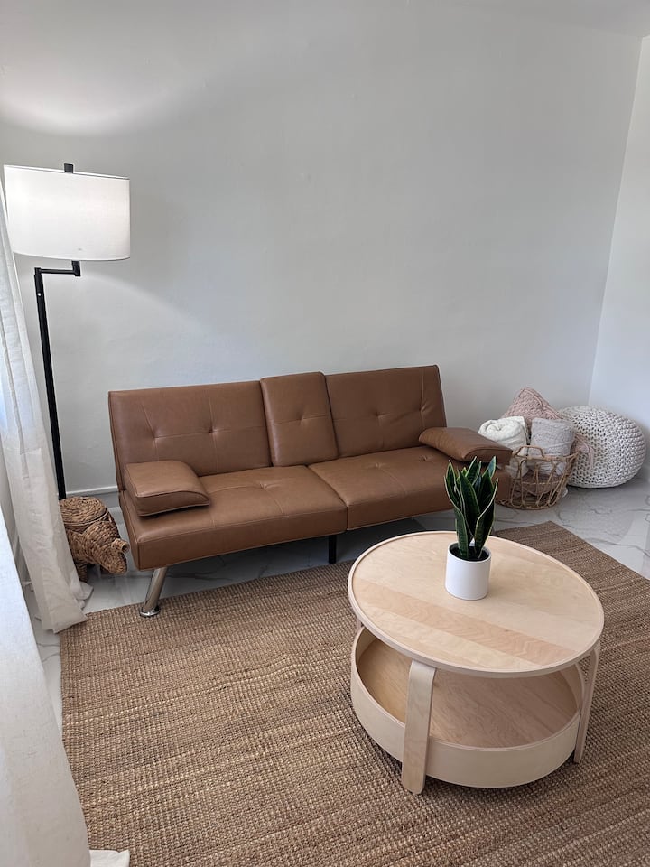 Minutes From Airport And Beach! - Dania Beach, FL