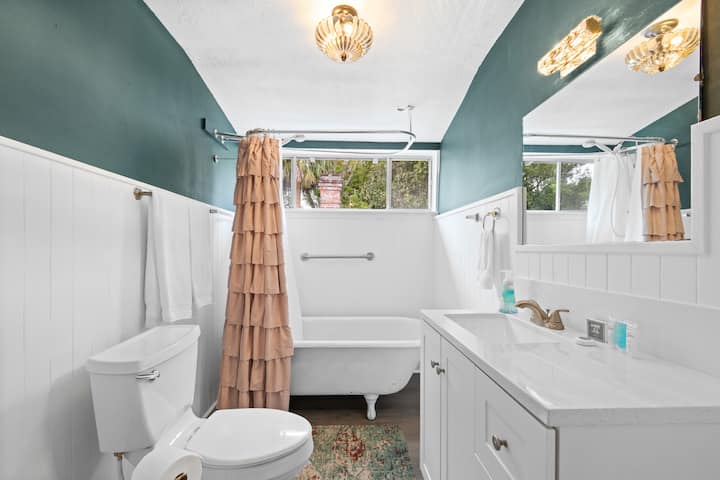 Historic Mount Dora Guest House - Mount Dora, FL