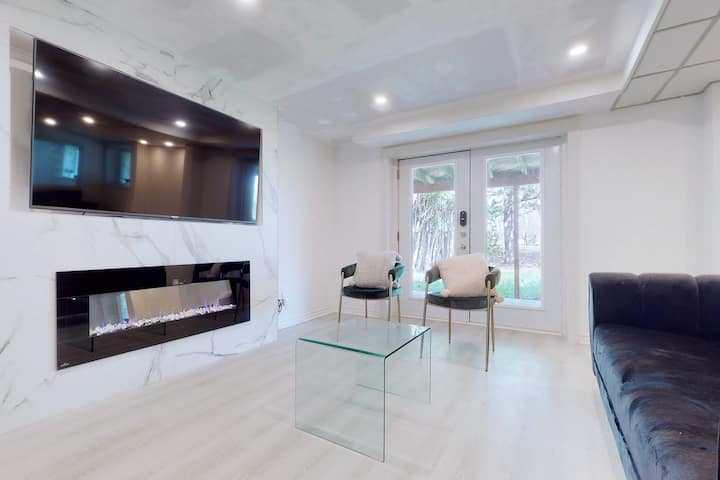 Cozy 1-bedroom Entire Basement Overlook Ravine - Markham
