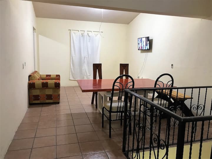 Espacio Para Familias O Grupos, Planta Alta. - Celaya