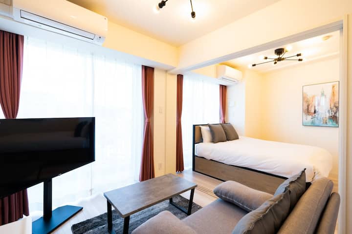 New Construction/security/close To Train Station - Shinjuku Station