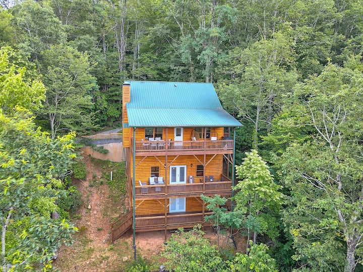 Sensational Mountain View Cabin! - Clayton, GA