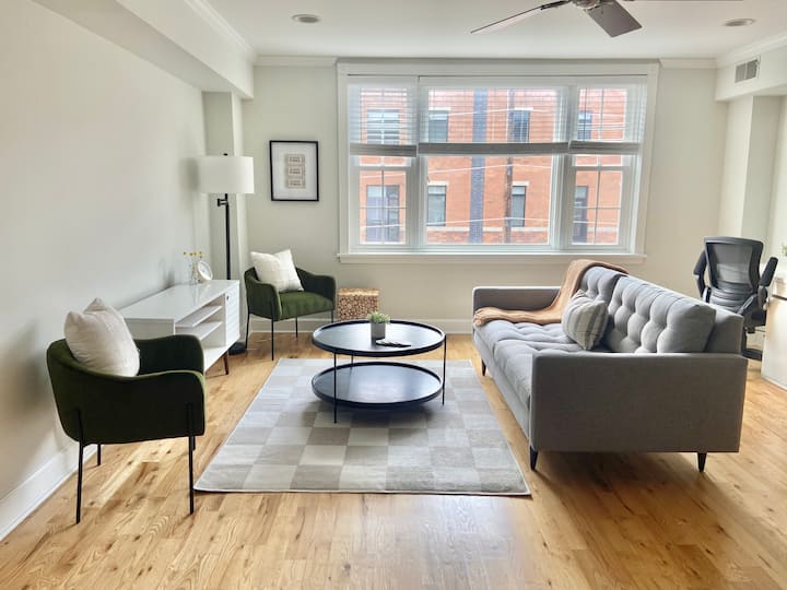 436-3 Bedroom Lively Apartment! - Hoboken, NJ