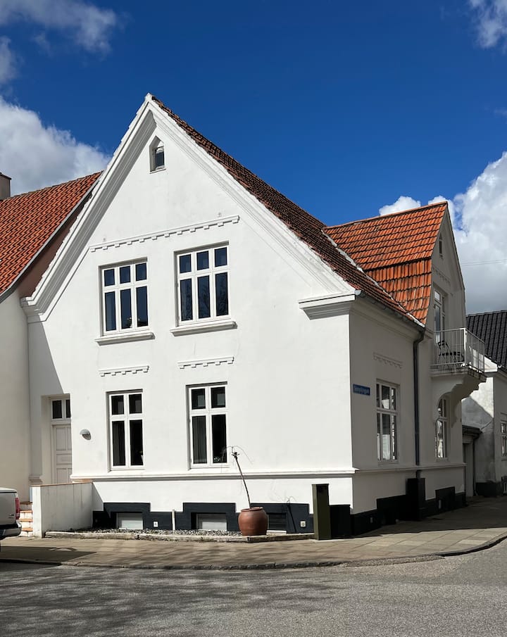 Villa I Midtby Esbjerg - Byhus Med Hygge Og Sjæl - Esbjerg