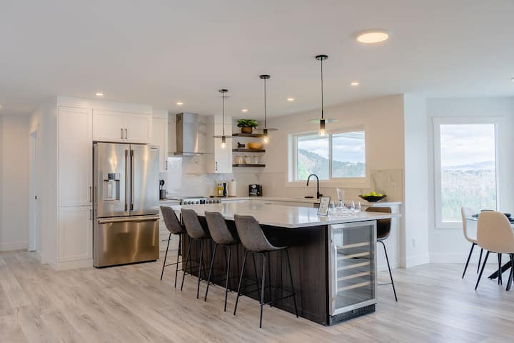 Lakeview Vista, West Kelowna - West Kelowna
