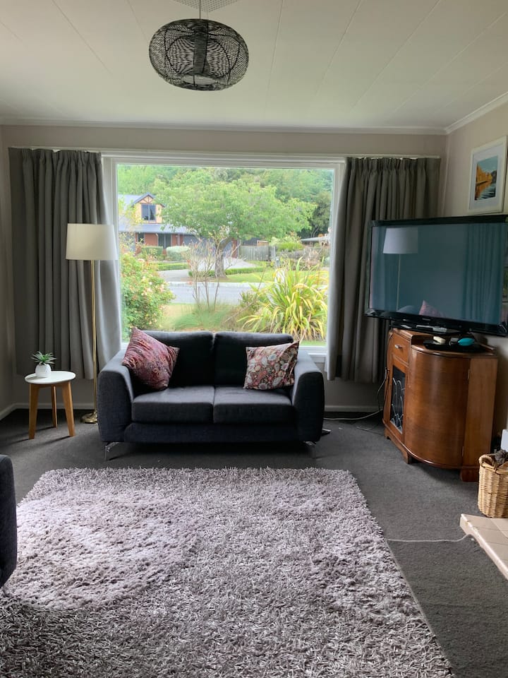 Bessie's Bach: Hanmer Springs - Hanmer Springs