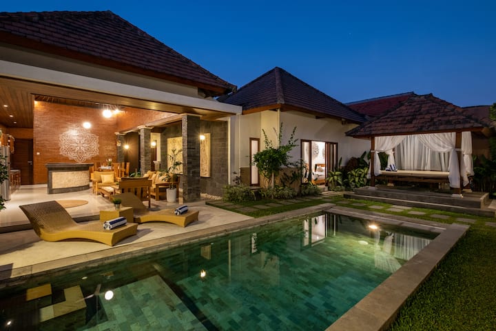 Villa Lapiz Lazuli 9 Luxury 3 Bedroom Private Pool - Kuta