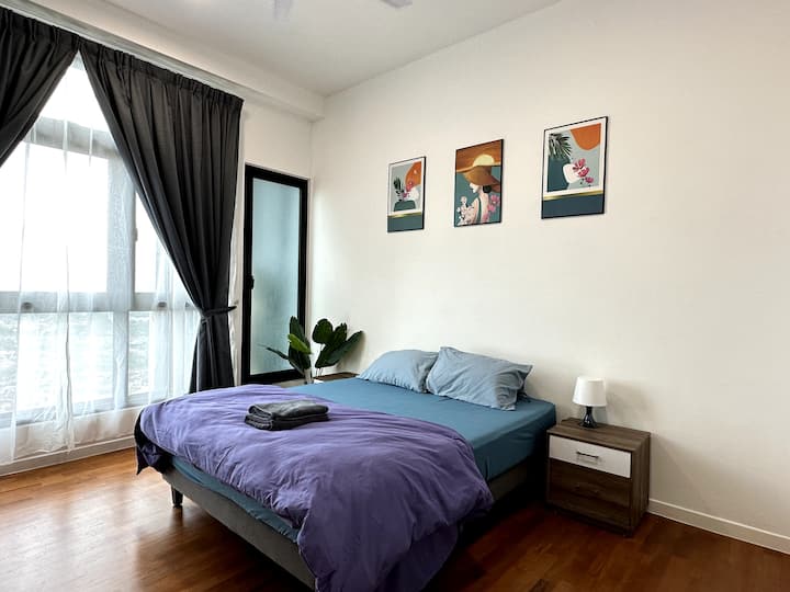 Paradigm Mall Unit For 4pax - Netflix Wi-fi - Skudai