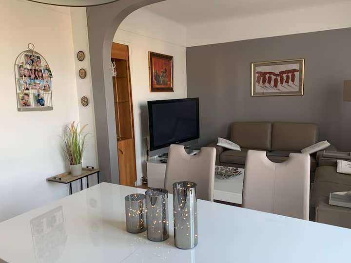 Bel Appartement Entièrement Rénové - Nanterre