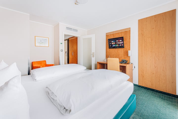 Standard Double Room At Hotel Isartor - München