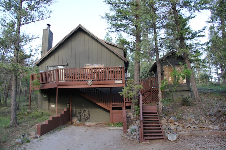 Alpine Cabin With Hot Tub & 3 Decks Near Midtown - Ruidoso, NM