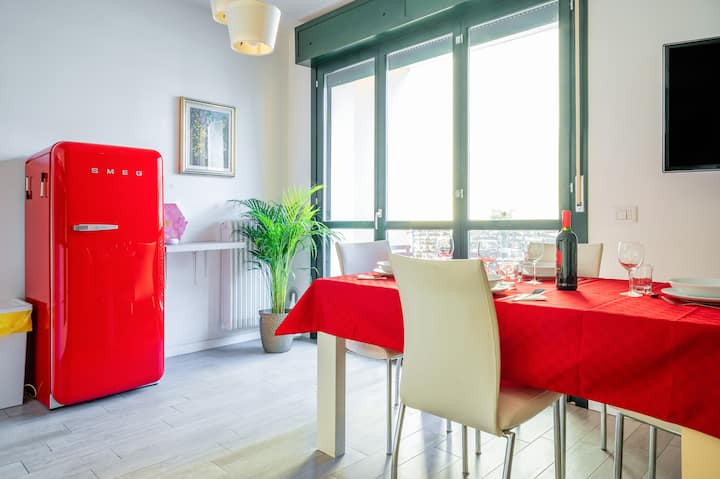 Parma Residential Apartment With Balcony - Parme