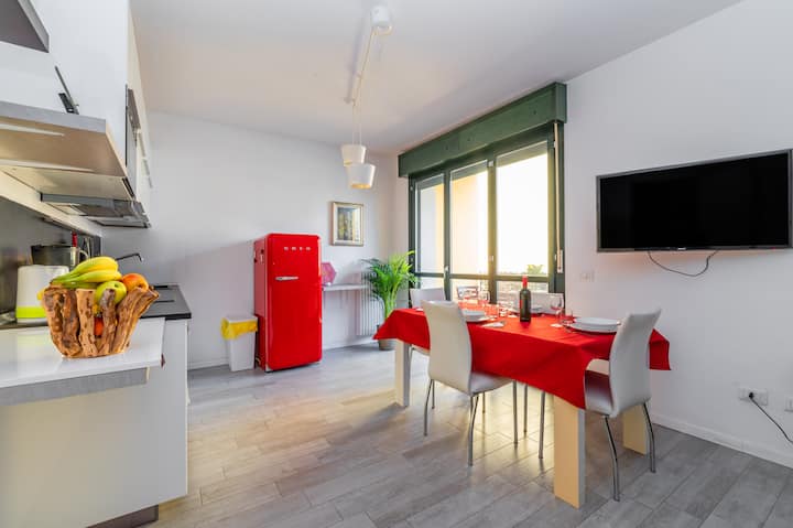 Parma Residential Apartment With Balcony - Parma
