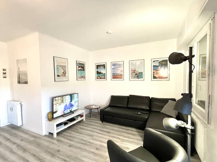 Agréable T2 Refait à Neuf, Parking + Clim, Plages. - Antibes