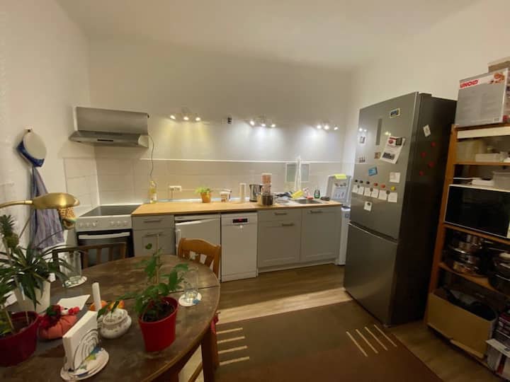 42 Wgzimmer In Bahnhofsnähe (Shared Bath+kitchen) - Aachen