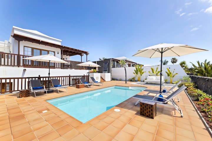 Lanzarote Villa Ascanio- Jacuzzi-pool Heated - Playa Blanca