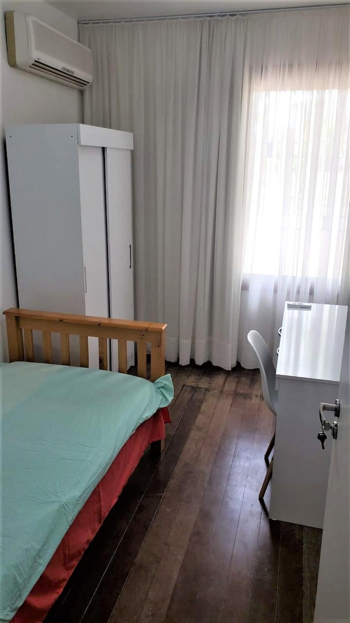 Quarto Individual - Porto Alegre