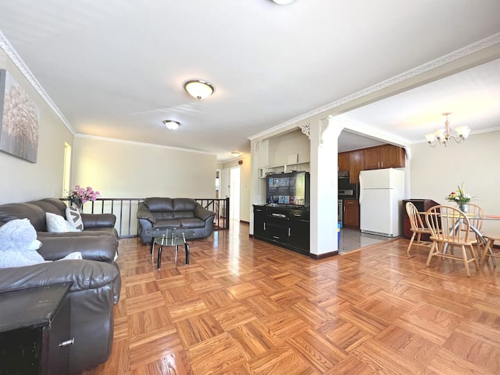 1194 - Humble 2b1b Upper Unit Near Fwy & Lightrail - Brisbane, CA