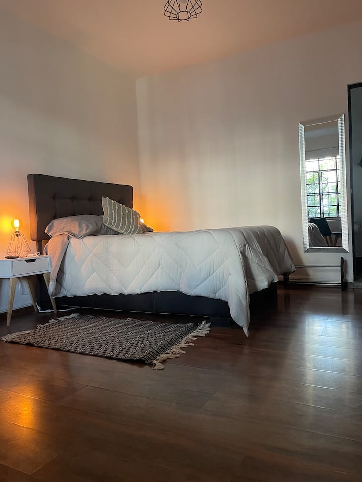 Amplia Suite Con Terraza Propia Condesa - Mexico City