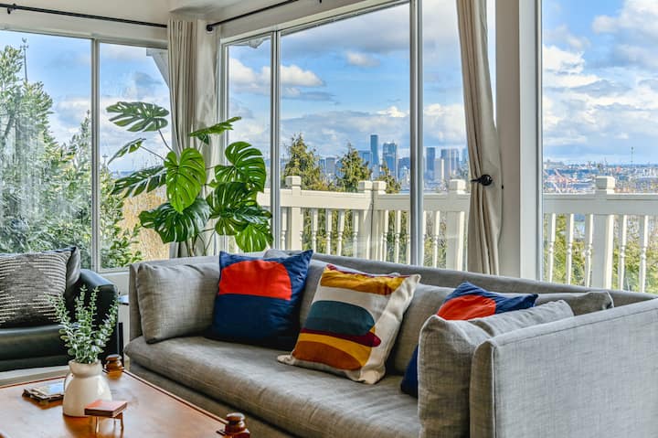 Panoramic City&mt. View Retreat - Lumen Field
