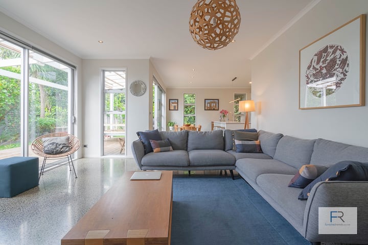 Executive Home In Kohi - Auckland