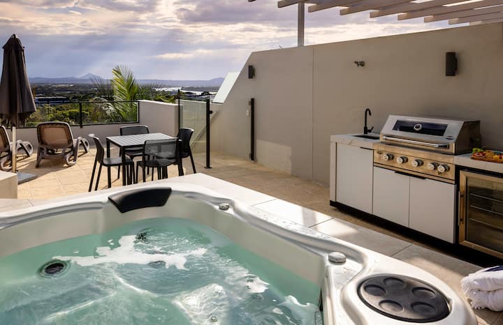 'Noosa Nook' Penthouse Suite - Noosa Heads