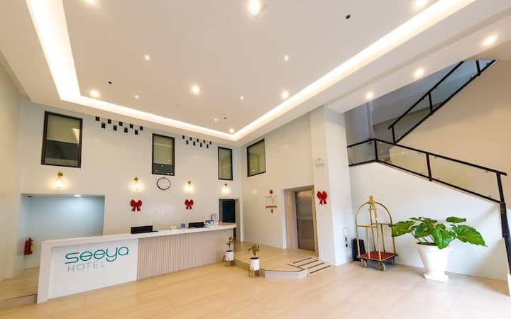 Seeya Hotel 6-bed Private Room - Tubigon